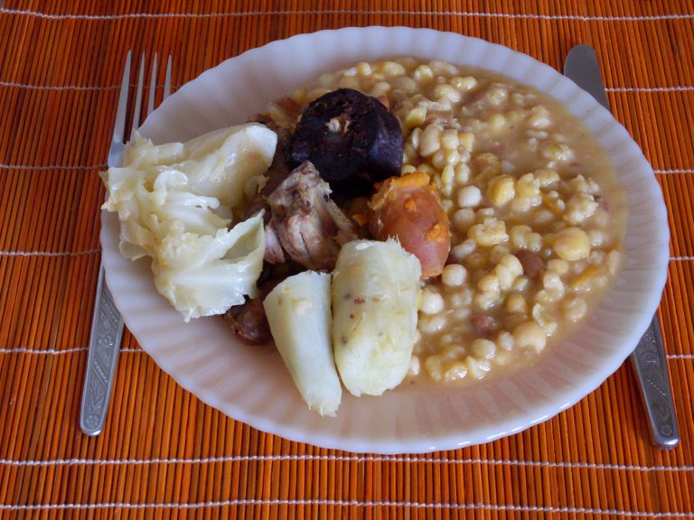 The Foods of Cape Verde – Cachupa and the Green Cape - Island Profiles